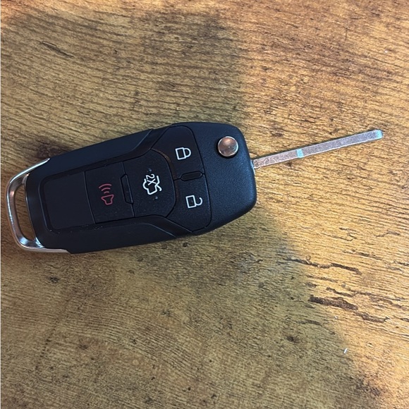 Car Audio, Video & GPS | Ford Fusion Key | Poshmark